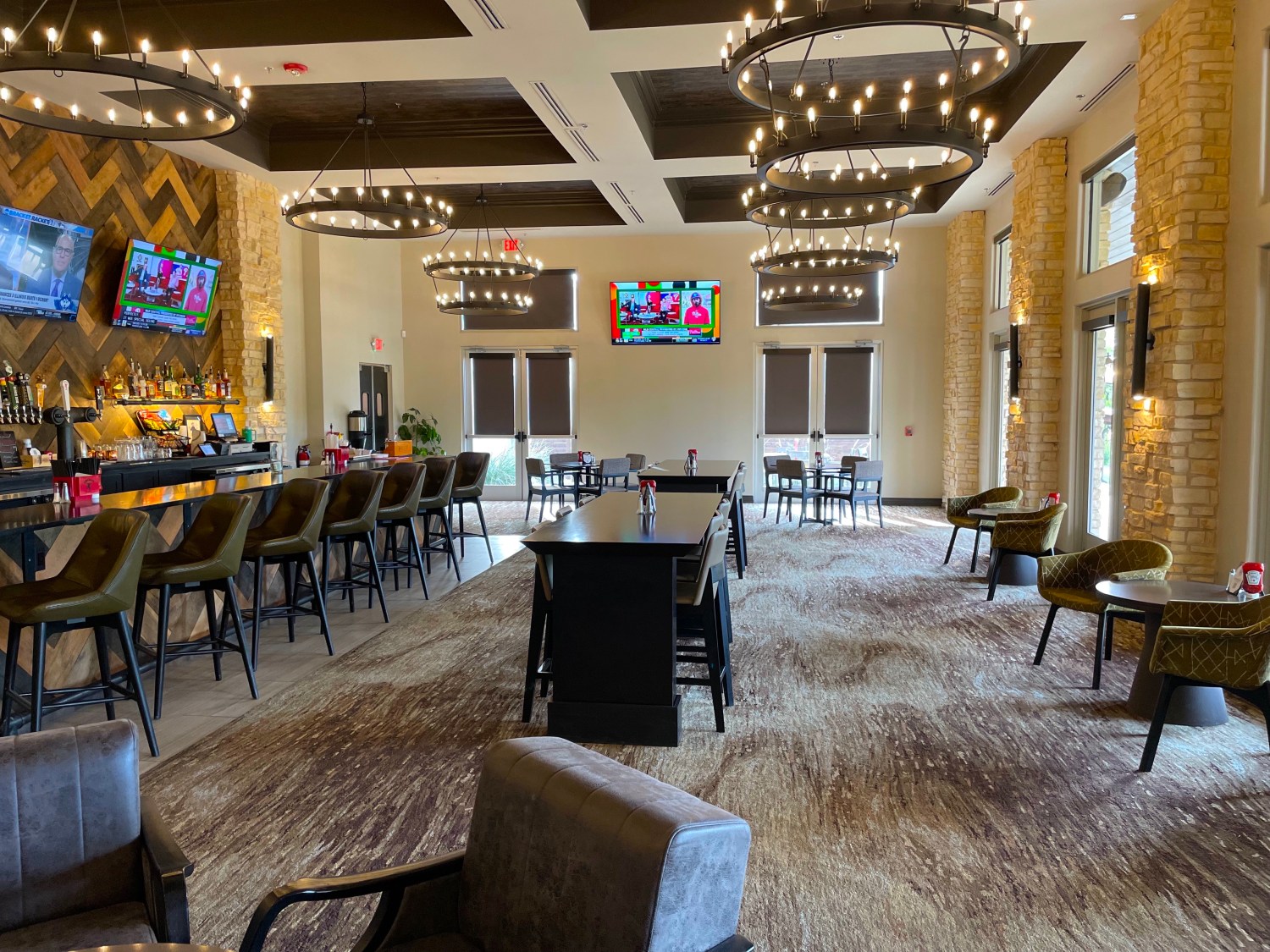 Bar and Grill - The Golf Club at Champions Circle